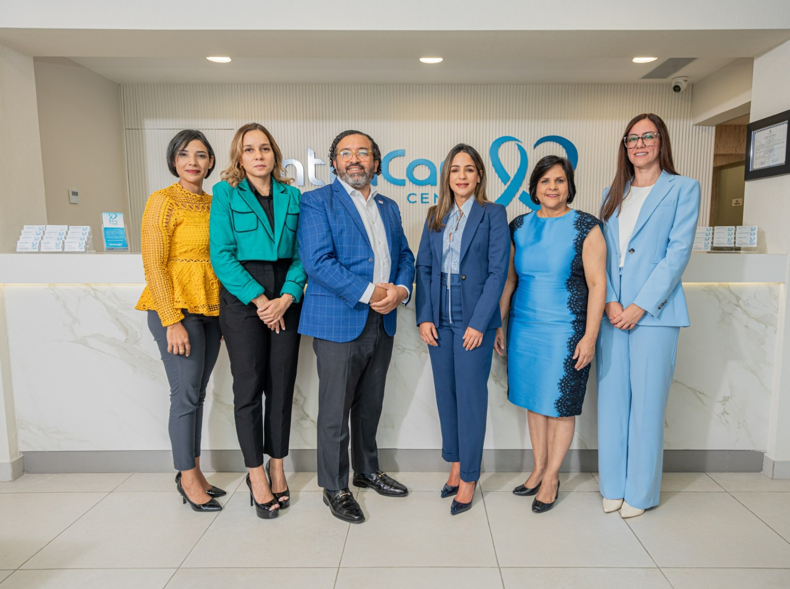 IntraCare Center y hospital Materno firman acuerdo